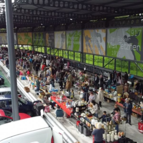 Mega Vlooienmarkt De Vechtse banen | Hollandse Markten